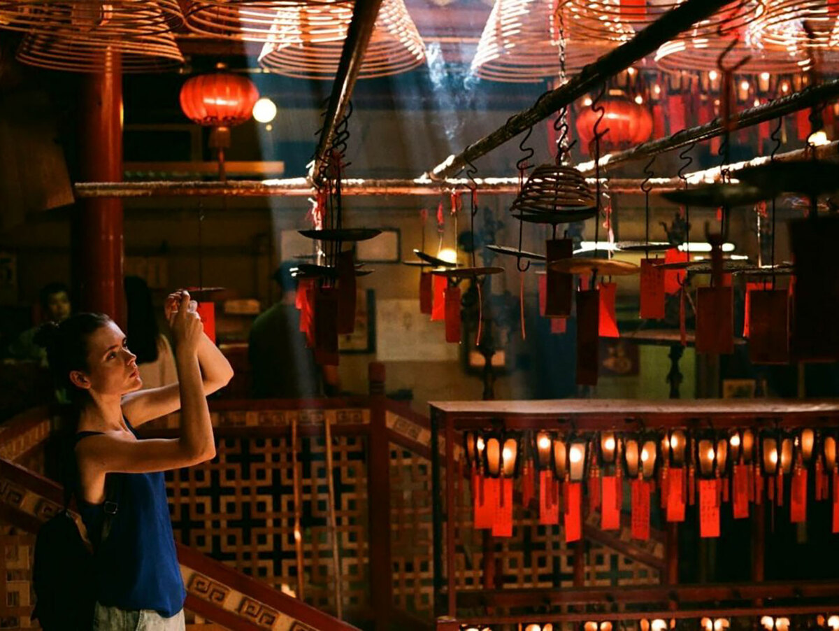 Explore the Vibrant Neighborhoods of Hong Kong SAR | Hood-Hopping Adventure